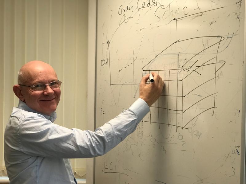 BETTER BATTERIES FOR ELECTRIC CARS | Oxford Alumni